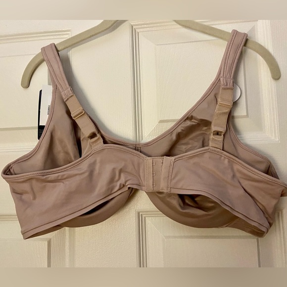 Bali | Intimates & Sleepwear | Lightweight Smoothing Comfort Bra By ...